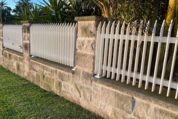 Fencing Rockingham – Pool fencing & fencing contractors Rockingham